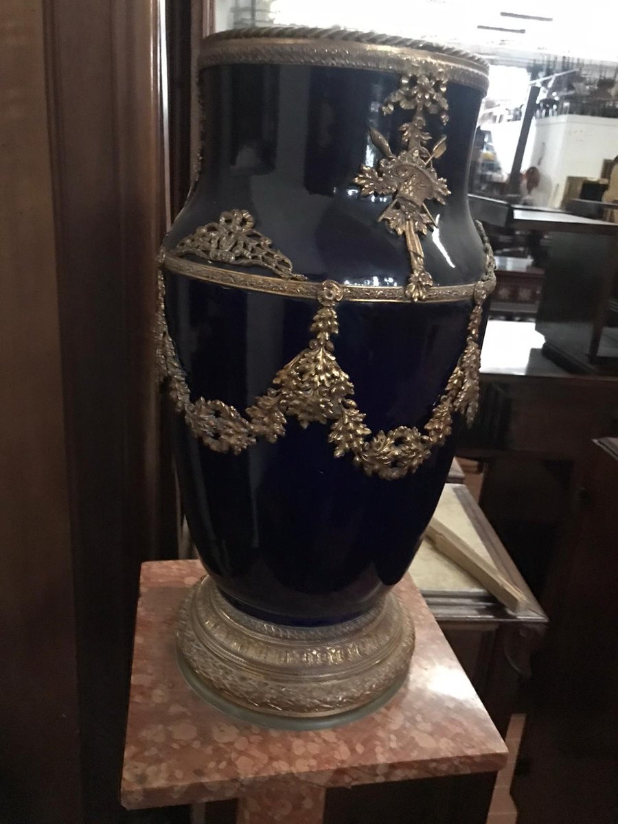 Französische Napoleon III Vase aus rotem Marmor, 2er Set bei Pamono kaufen