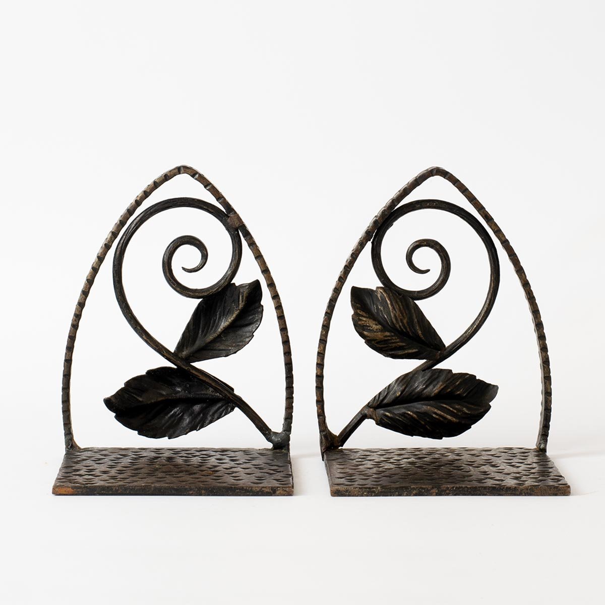 Vintage Handmade Wrought Iron Bookends, 1940s, Set of 2 for sale at Pamono