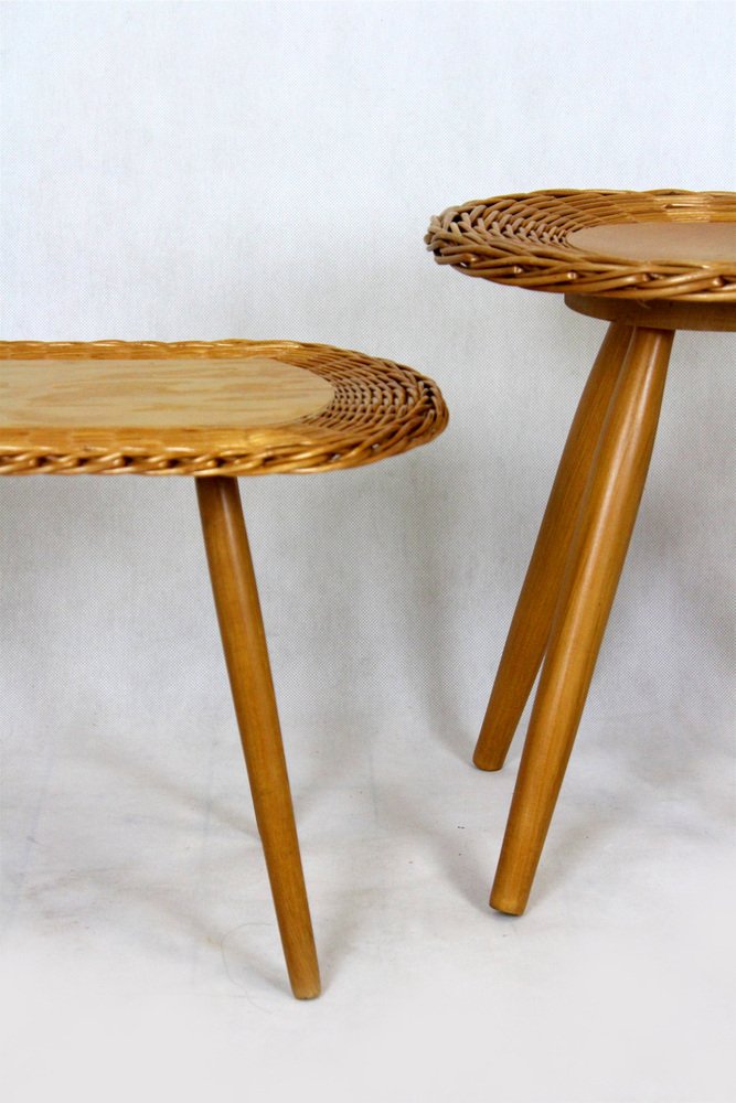Mid-Century Rattan Hocker von Jan Kalous für Úluv, Tschechoslowakei, 1960er, 3er Set bei Pamono ...