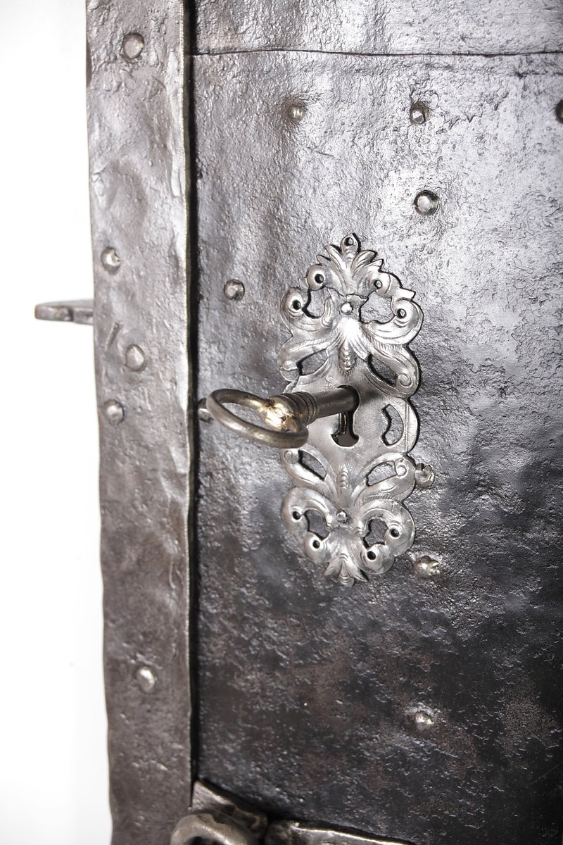 Antique Iron Clad Door, 1680s for sale at Pamono