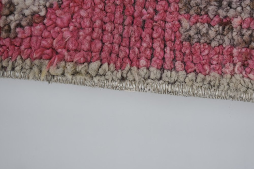 Handknotted Pictorial Rug with Human Motif for sale at Pamono