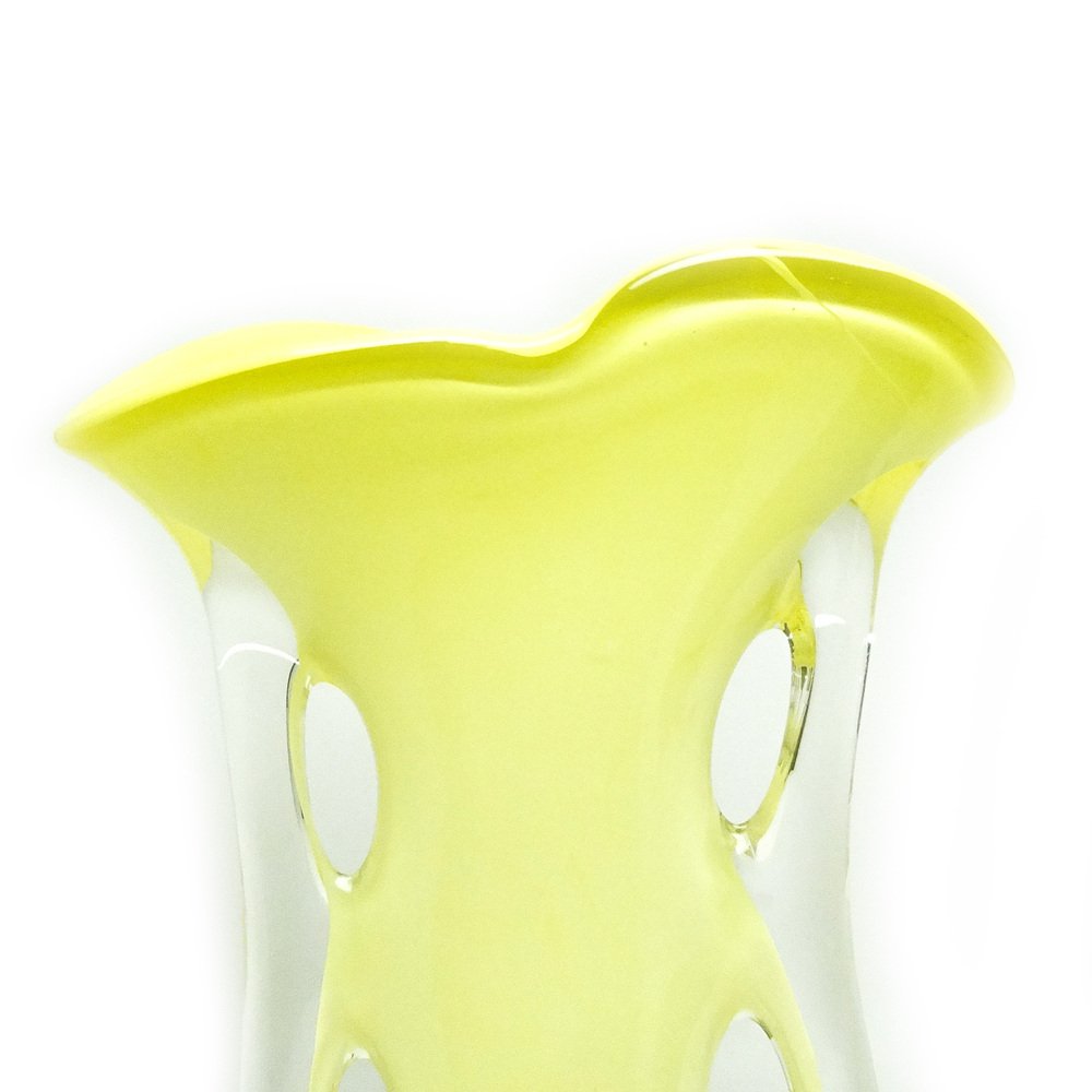 Shark Fin Vase aus Glas von HSG Tarnowiec, Polen, 1970er bei Pamono kaufen