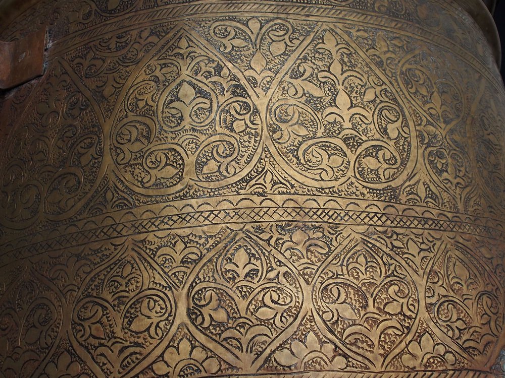 Large Antique Islamic Engraved Brass Bucket, 1920s for sale at Pamono