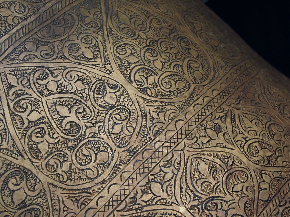 Large Antique Islamic Engraved Brass Bucket, 1920s for sale at Pamono