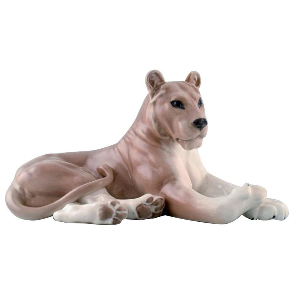 Figurine in Porcelain Lioness Figurine from Royal Copenhagen for sale ...
