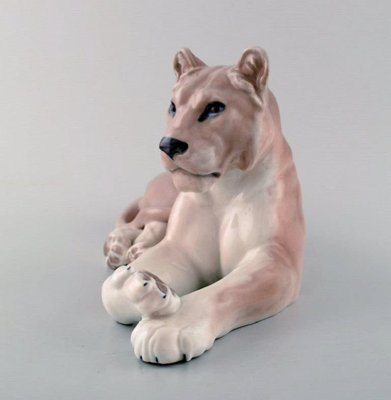 Figurine in Porcelain Lioness Figurine from Royal Copenhagen for sale ...
