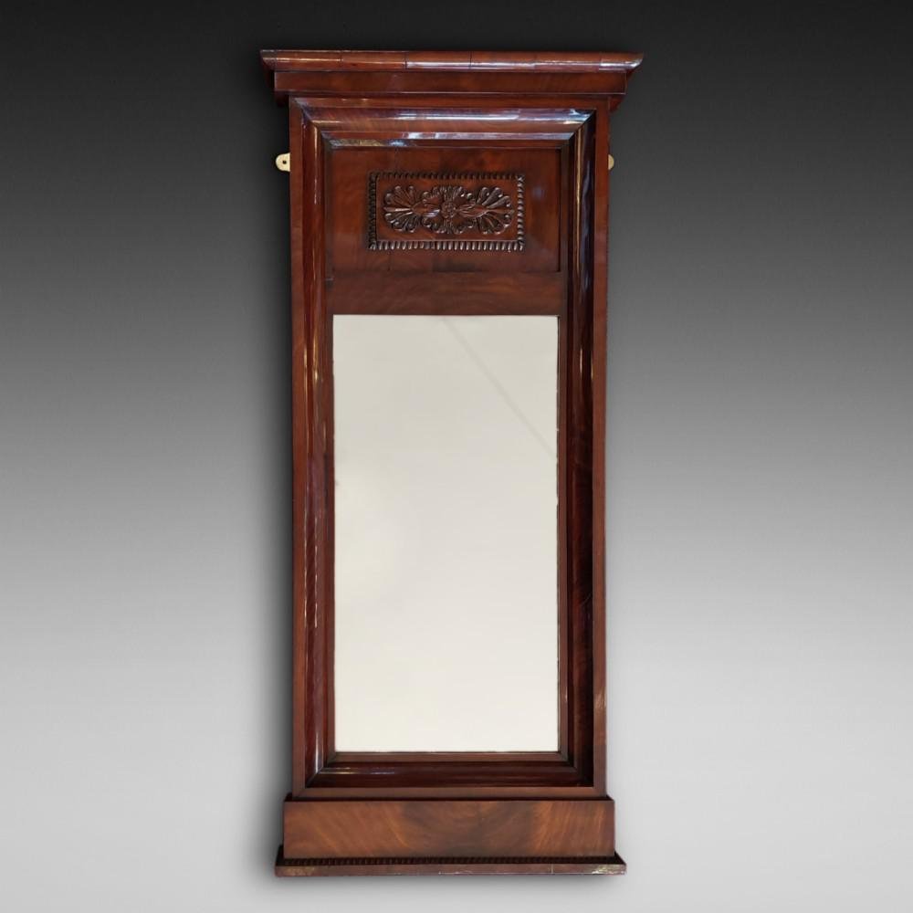 Early 19th Century Mahogany Framed Pier Glass Mirror for sale at Pamono