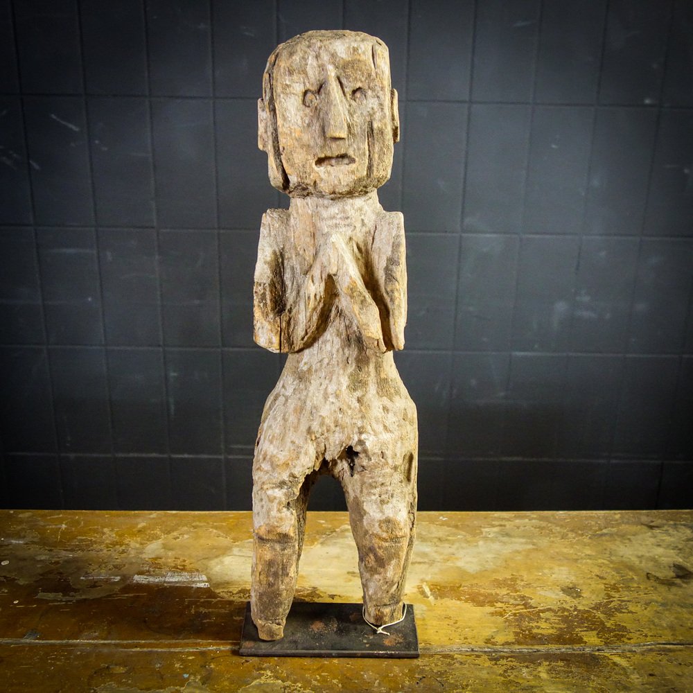 Antique Namasté Statue, Puthali Nepal for sale at Pamono