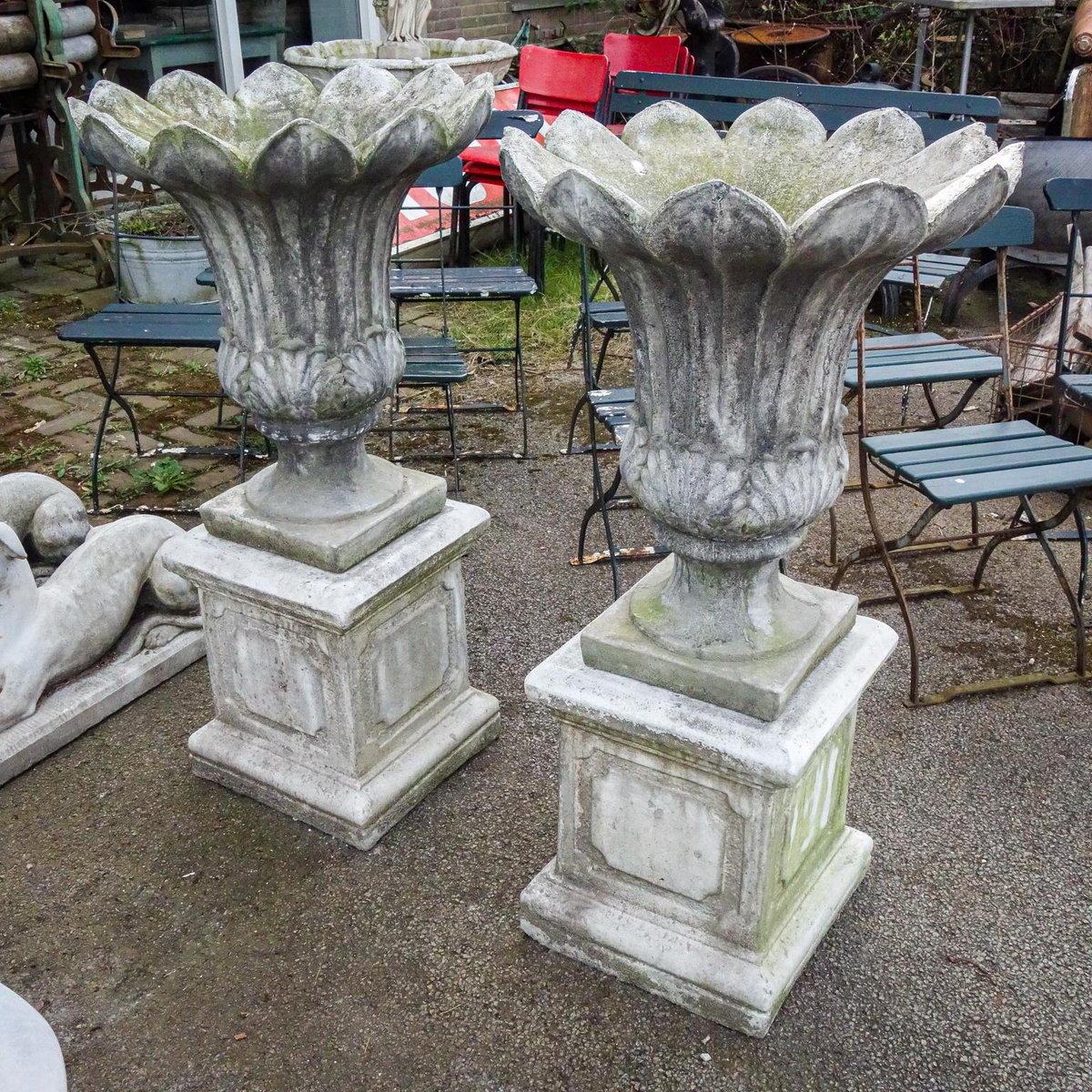 Concrete La Tulipe Garden Vases and Columns for sale at Pamono