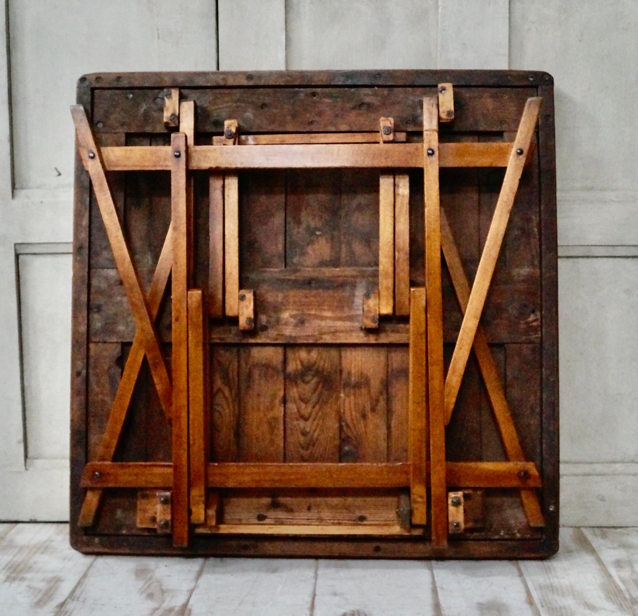 Pine Campaign Field Table, 1900s for sale at Pamono