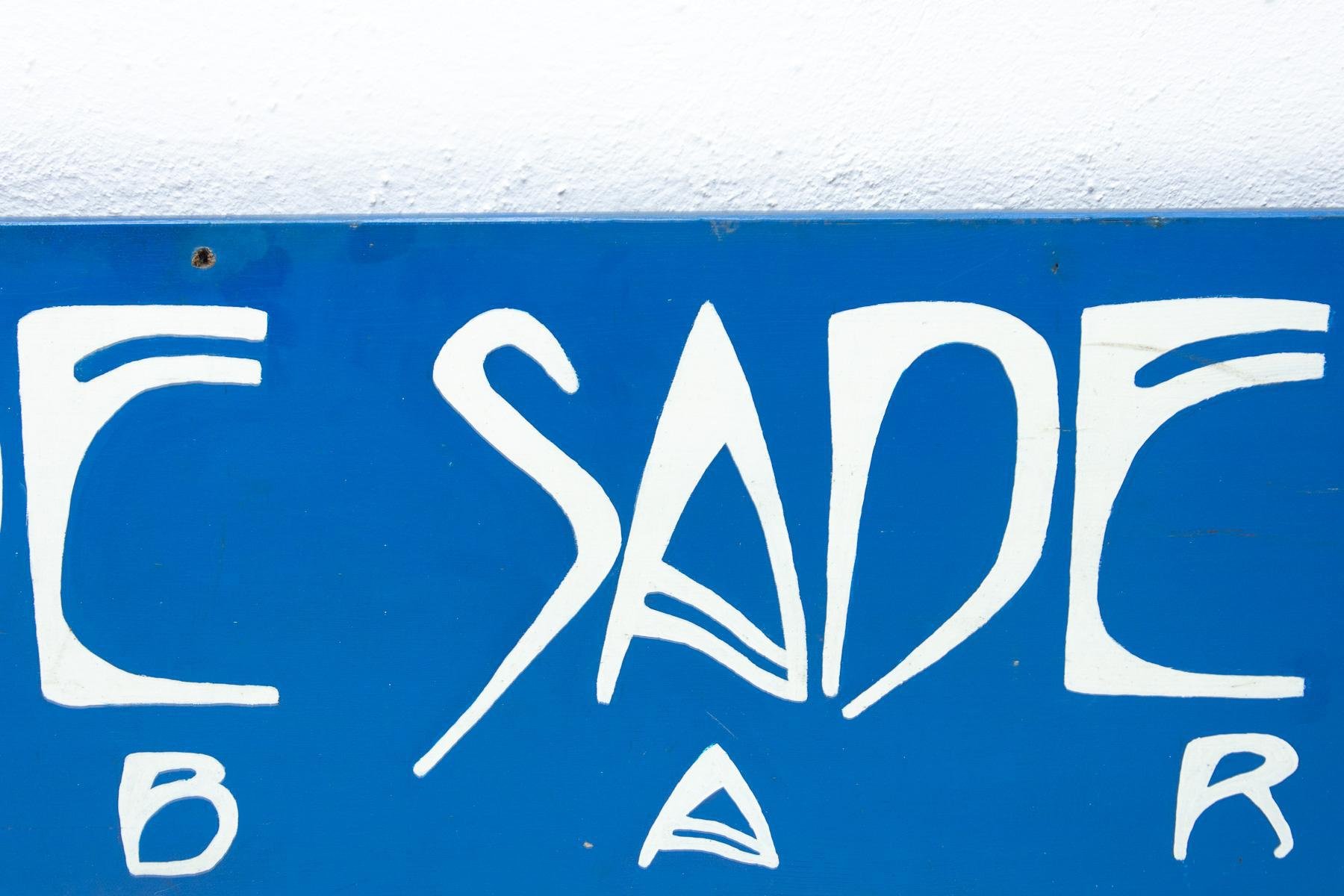 Langes Vintage Marquis de Sade Café und Bar Schild, Prag, 2010er bei Pamono kaufen