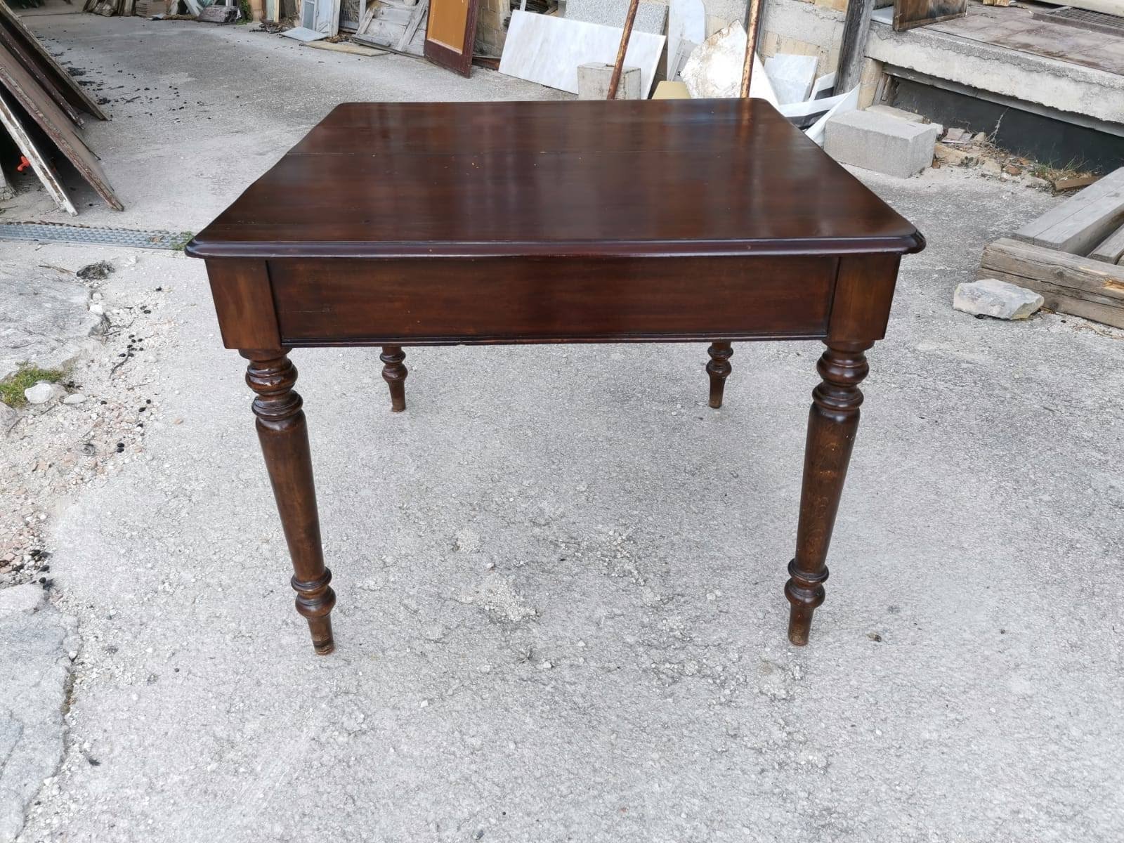 Extendable England Table, 1890s for sale at Pamono