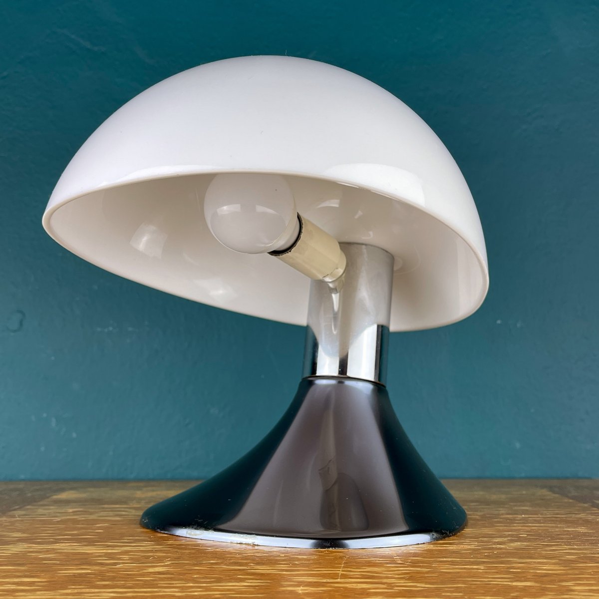 Cobra Table Lamp attributed to Guzzini, Italy, 1960s for sale at Pamono