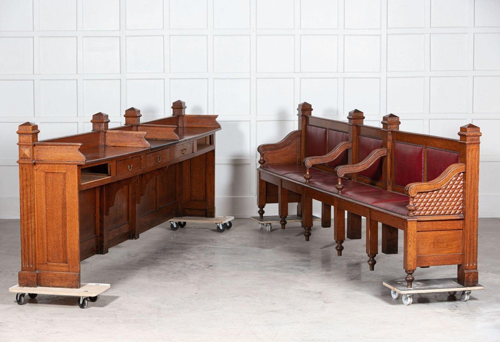 Antiker französischer Bankschalter aus Eiche, 1880 bei Pamono kaufen