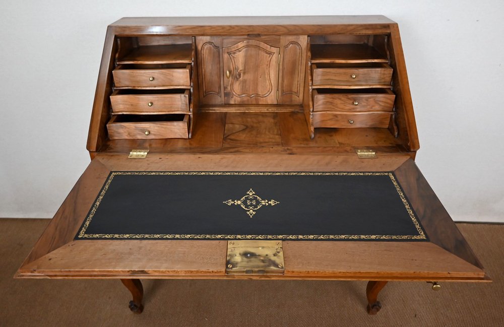 Commode Bureau en Noyer, époque Louis XV - Fin XVIIIe en vente sur Pamono