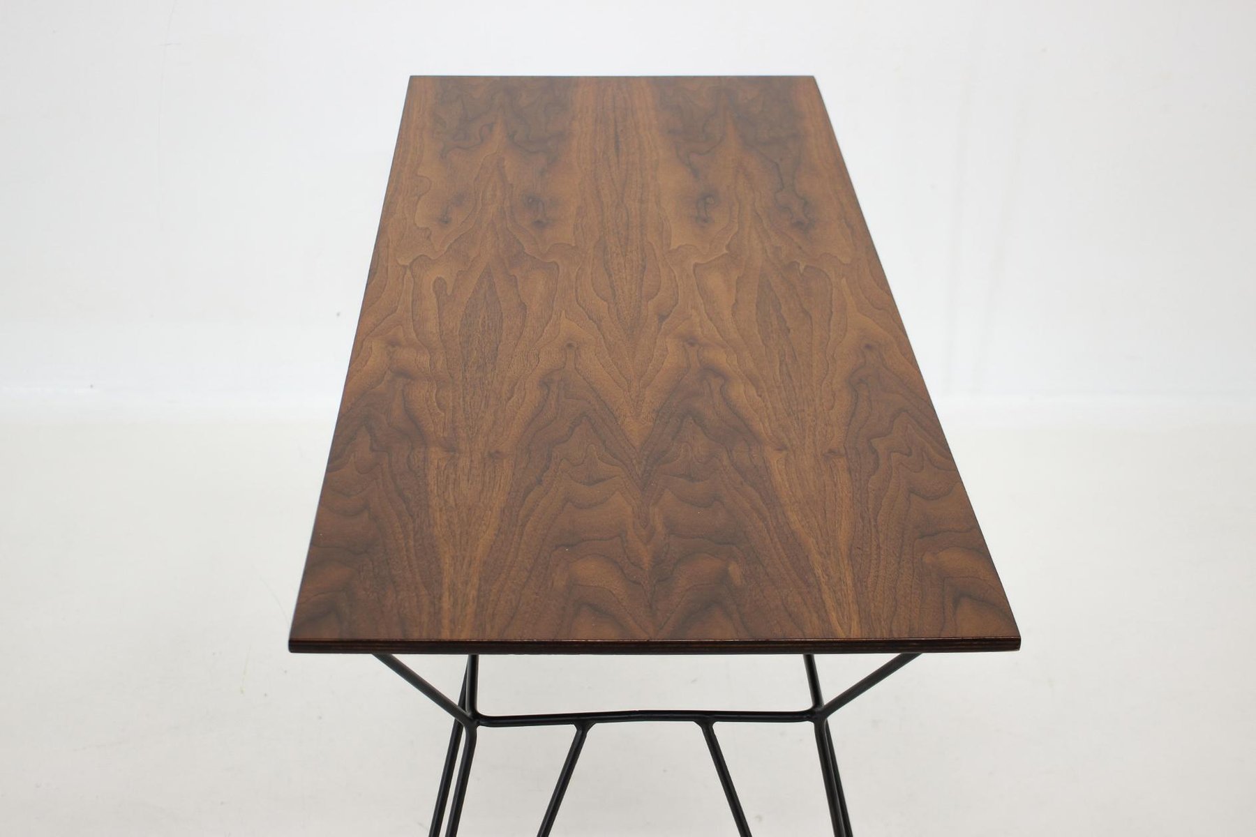 Walnut Veneer Side Table, Czechoslovakia, 1970s for sale at Pamono