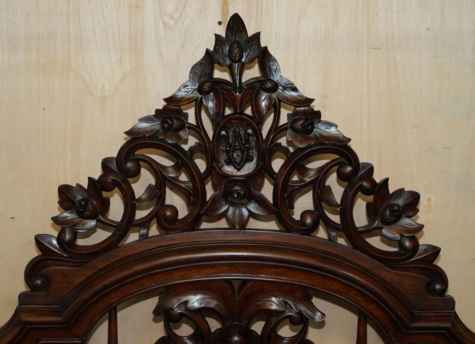 Carved 4-Poster Bed, 1780s for sale at Pamono