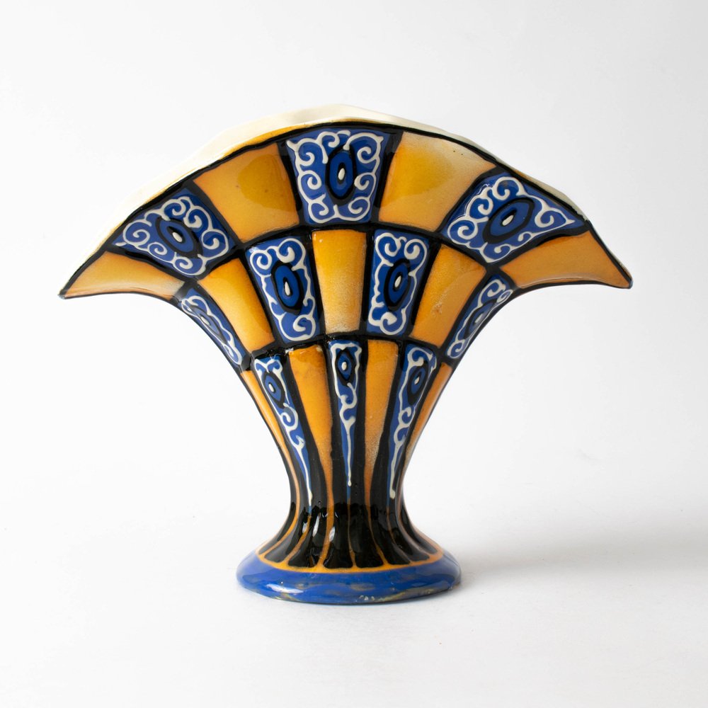 Art Deco Keramik Vase in Fächerform von Ditmar Urbach, 1920er bei ...