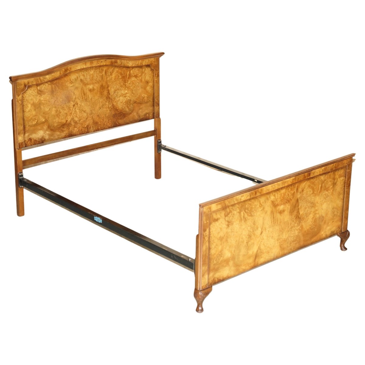 English Double Bed Frame in Burr Walnut, 1900s for sale at Pamono