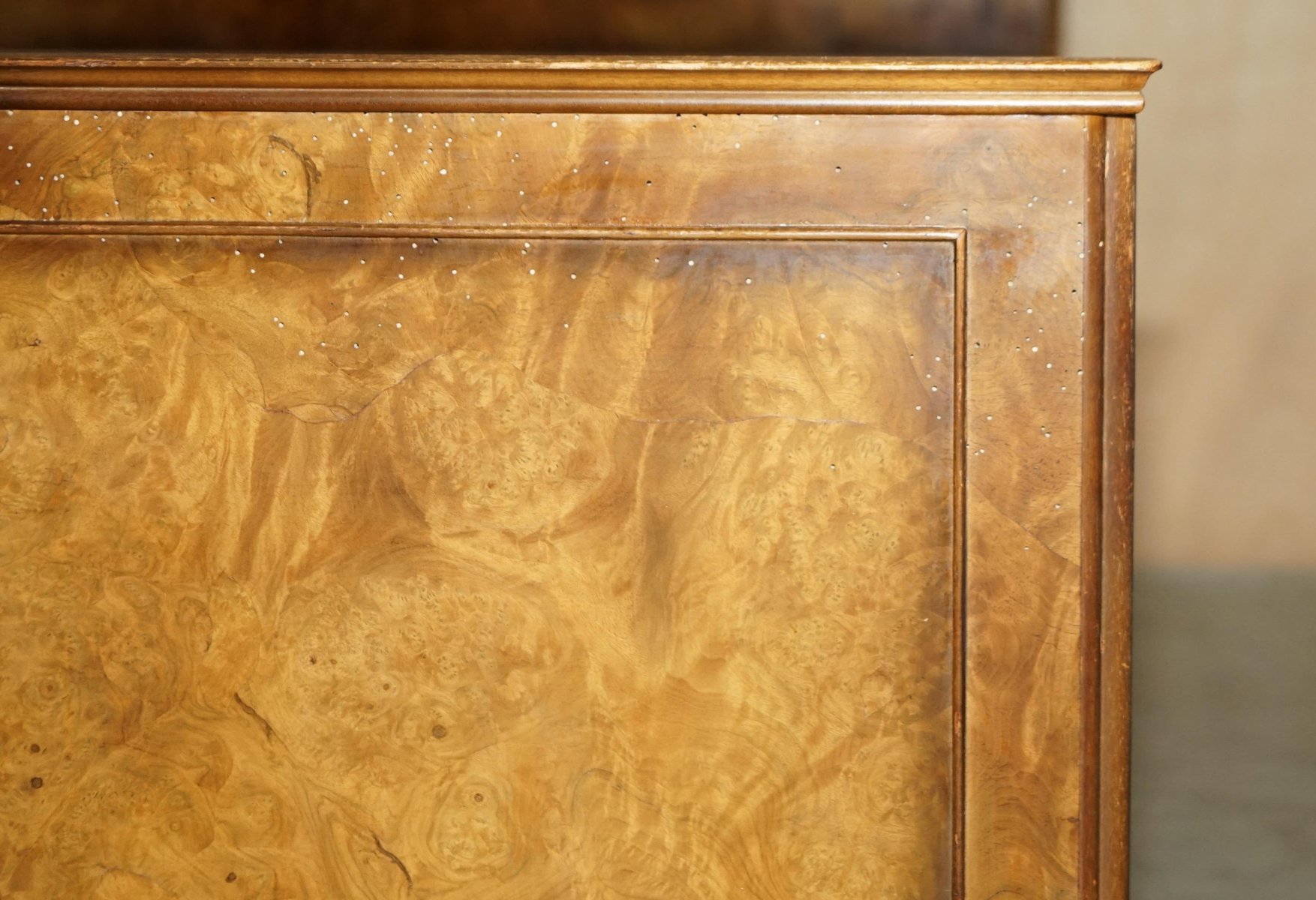 English Double Bed Frame in Burr Walnut, 1900s for sale at Pamono