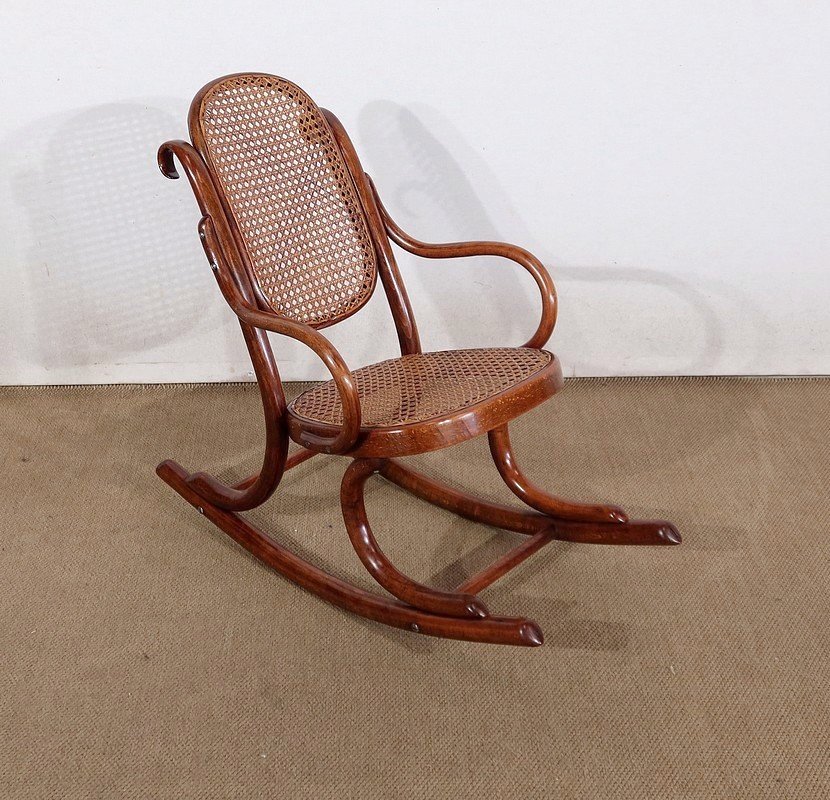 Modell 12331 Schaukelstuhl für Kinder aus Buche von Michael Thonet für Thonet, 1910er bei Pamono ...