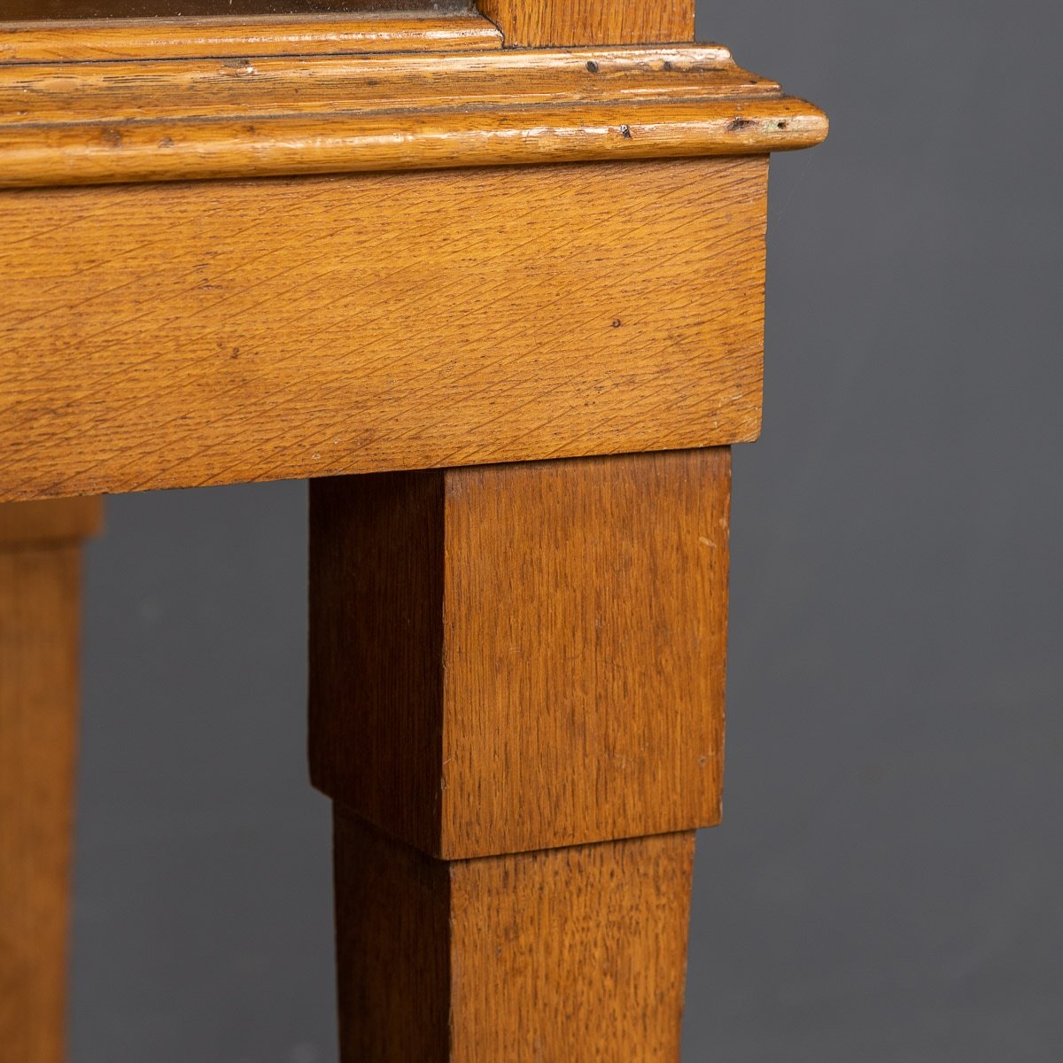 Art Deco English Display Cabinet, 1920s for sale at Pamono