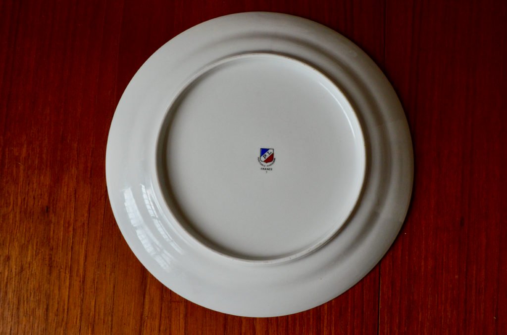 Limoges Porcelain Dinner Service, 1950s, Set of 29 for sale at Pamono