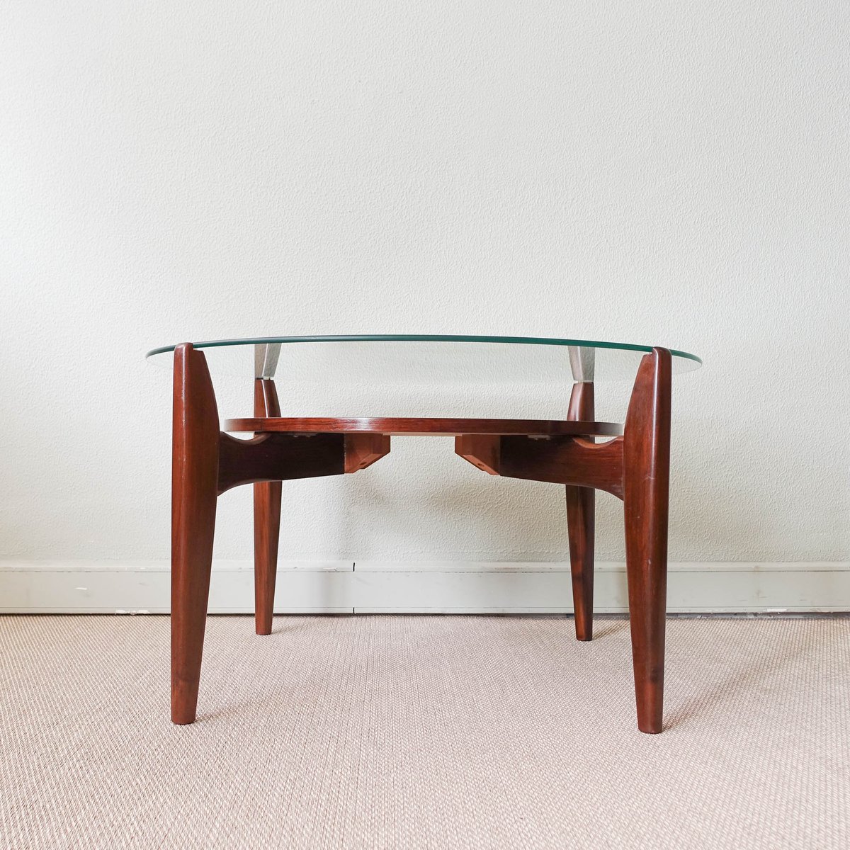 Round Coffee Table attributed to Wilhelm Renz, 1960s for sale at Pamono