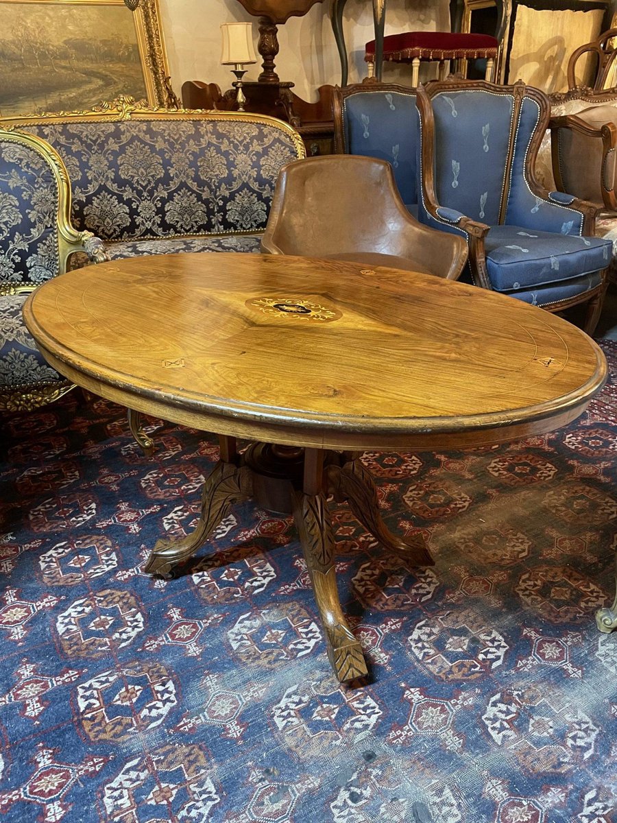 Antique Walnut Pod Table for sale at Pamono