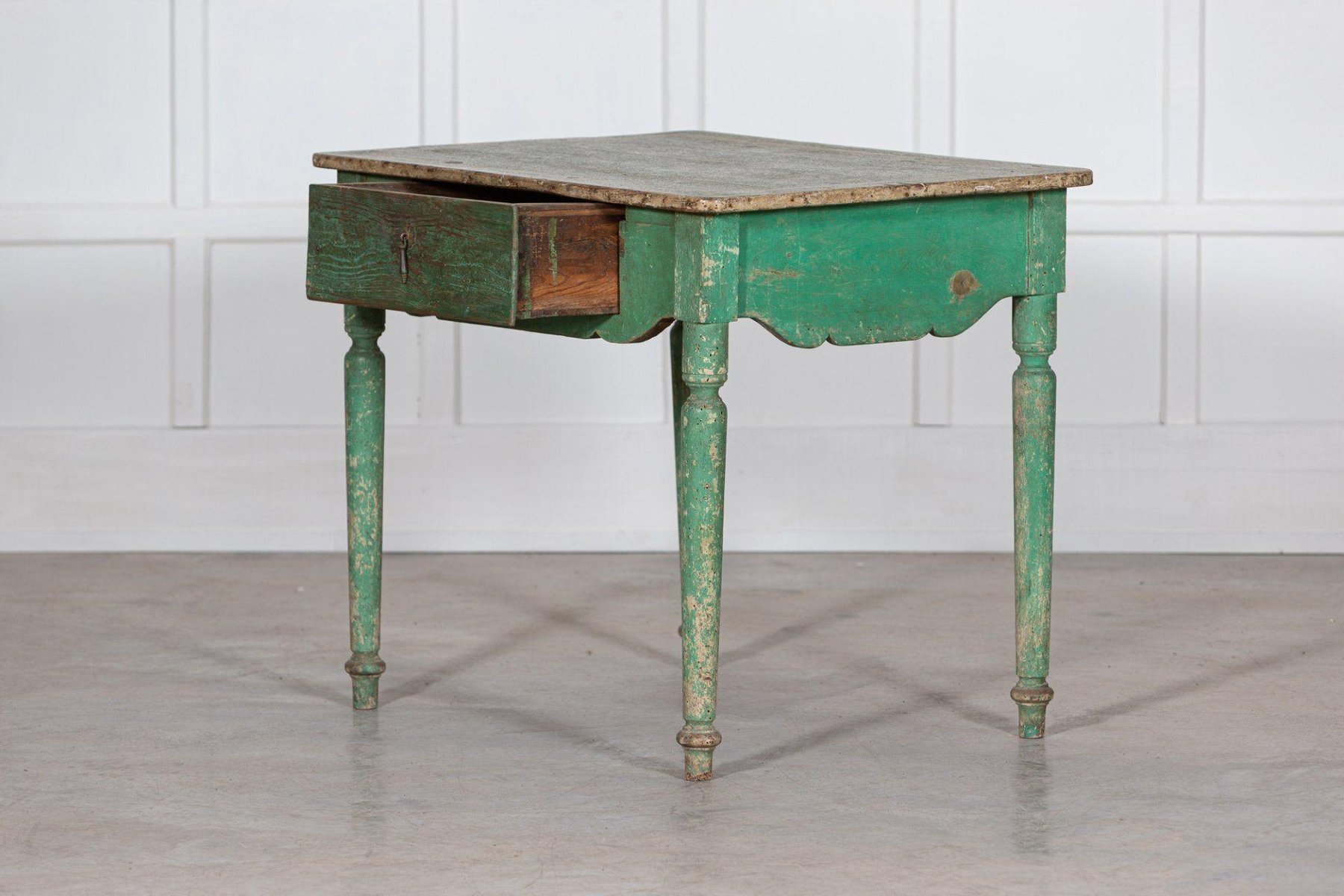 19th Century Scandinavian Green Painted Desk, 1820s for sale at Pamono