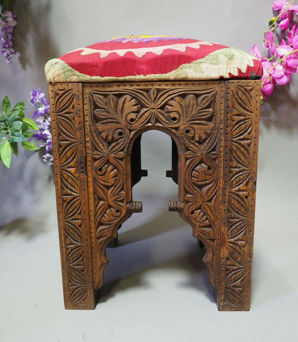 Vintage Hand-Carved Wooden Stoll Chair, Afghanistan for sale at Pamono