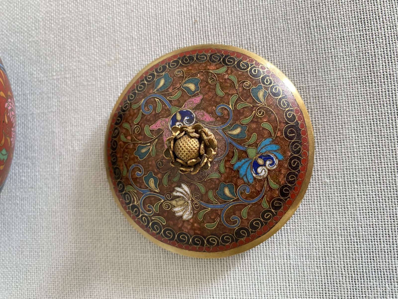 Meiji Era Cloisonne Box mit Deckel, Japan bei Pamono kaufen