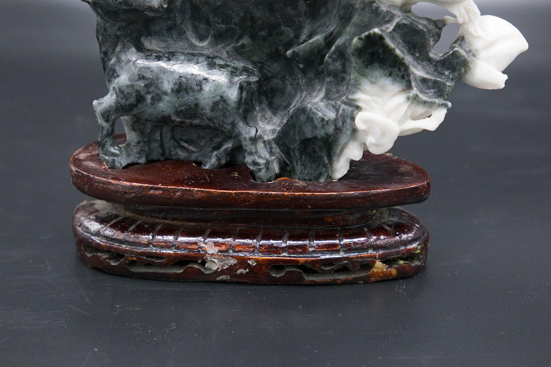 Chinese Jade Statue of a Confucian Sage for sale at Pamono