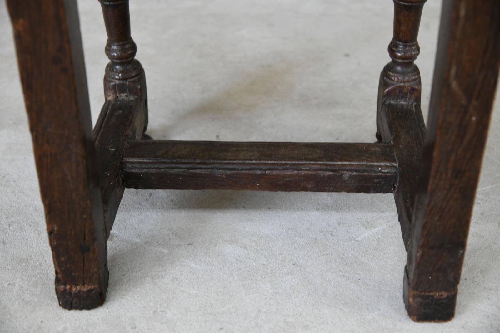 17th Century Oak Stool for sale at Pamono