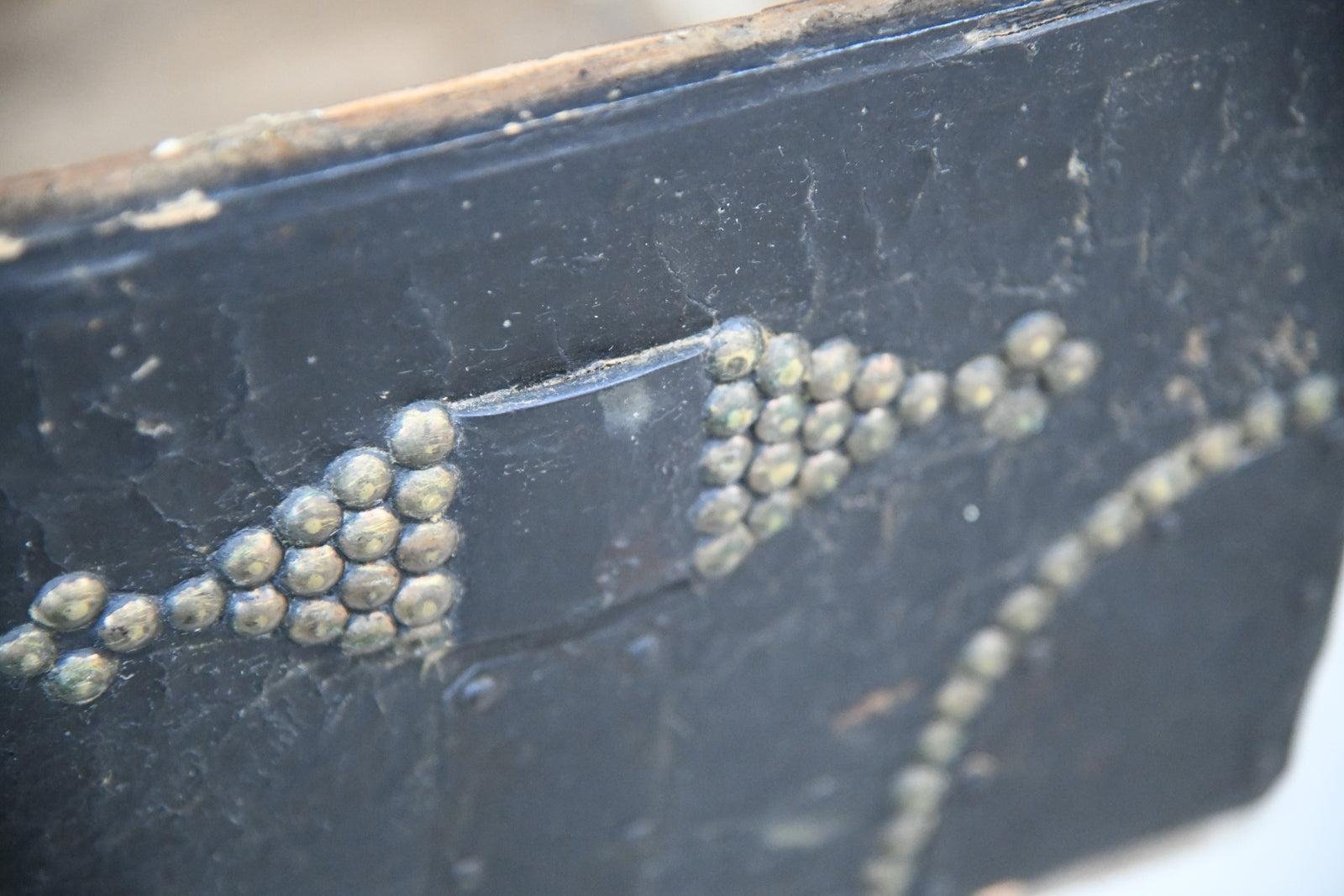 Georgian Leather Studded Trunk for sale at Pamono
