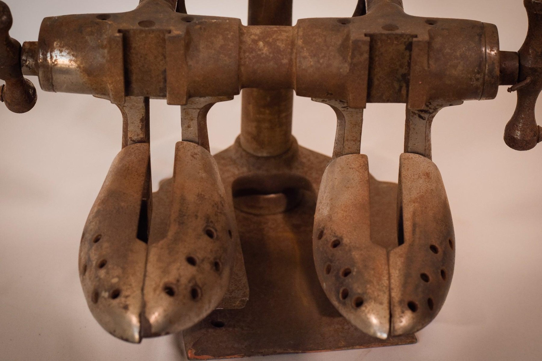 Early 20th Century Cobblers Double Shoe Stretcher Machine for sale at ...