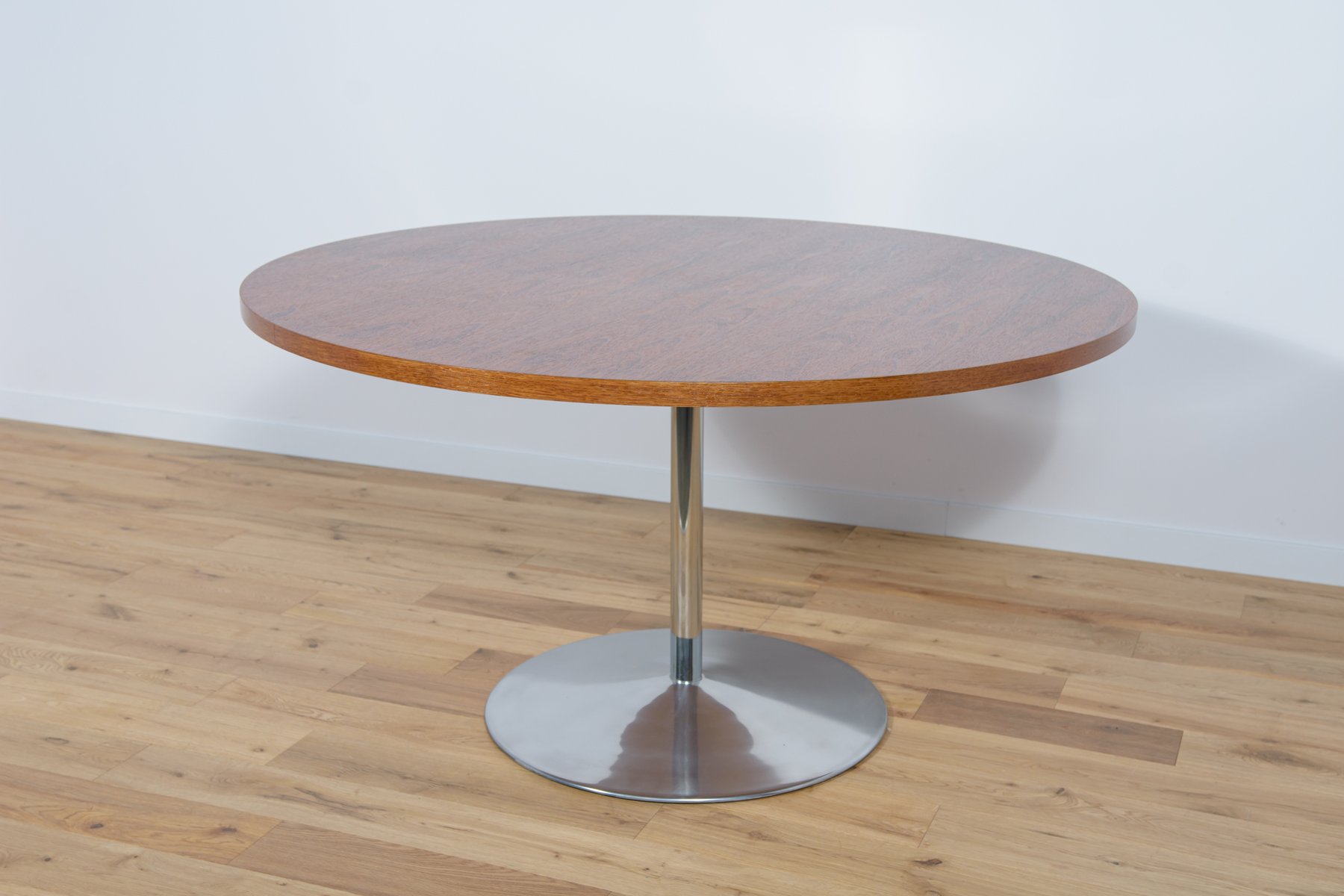 Mid-Century Round Dining Table, 1970s for sale at Pamono