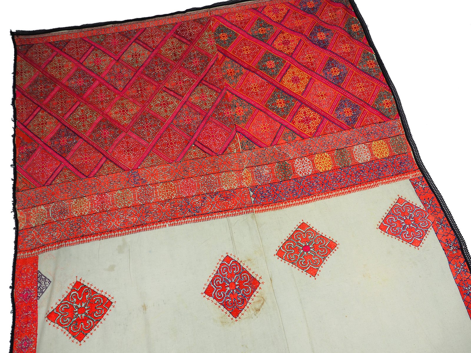 Decorazione da parete antica in seta ricamata, Swat Valley Pulkari ...