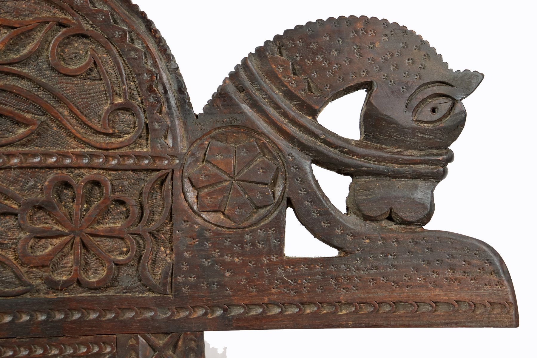 Vintage Hand Carved Cedar Pida Lower Chair, 1970s for sale at Pamono