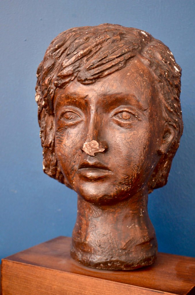 Sculpture of a Woman, 1940s for sale at Pamono