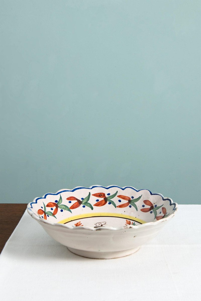 Scallop Edge Bowl from Quimper, Early 20th Century for sale at Pamono
