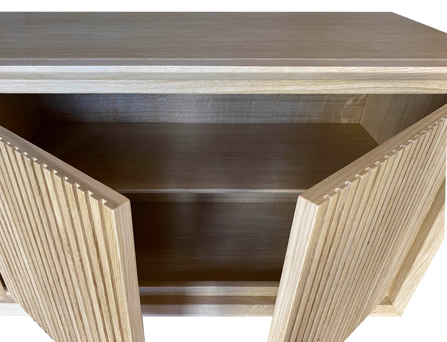 Fuga Bassa Anrichte von Mascia Meccani für Meccani Design bei Pamono kaufen