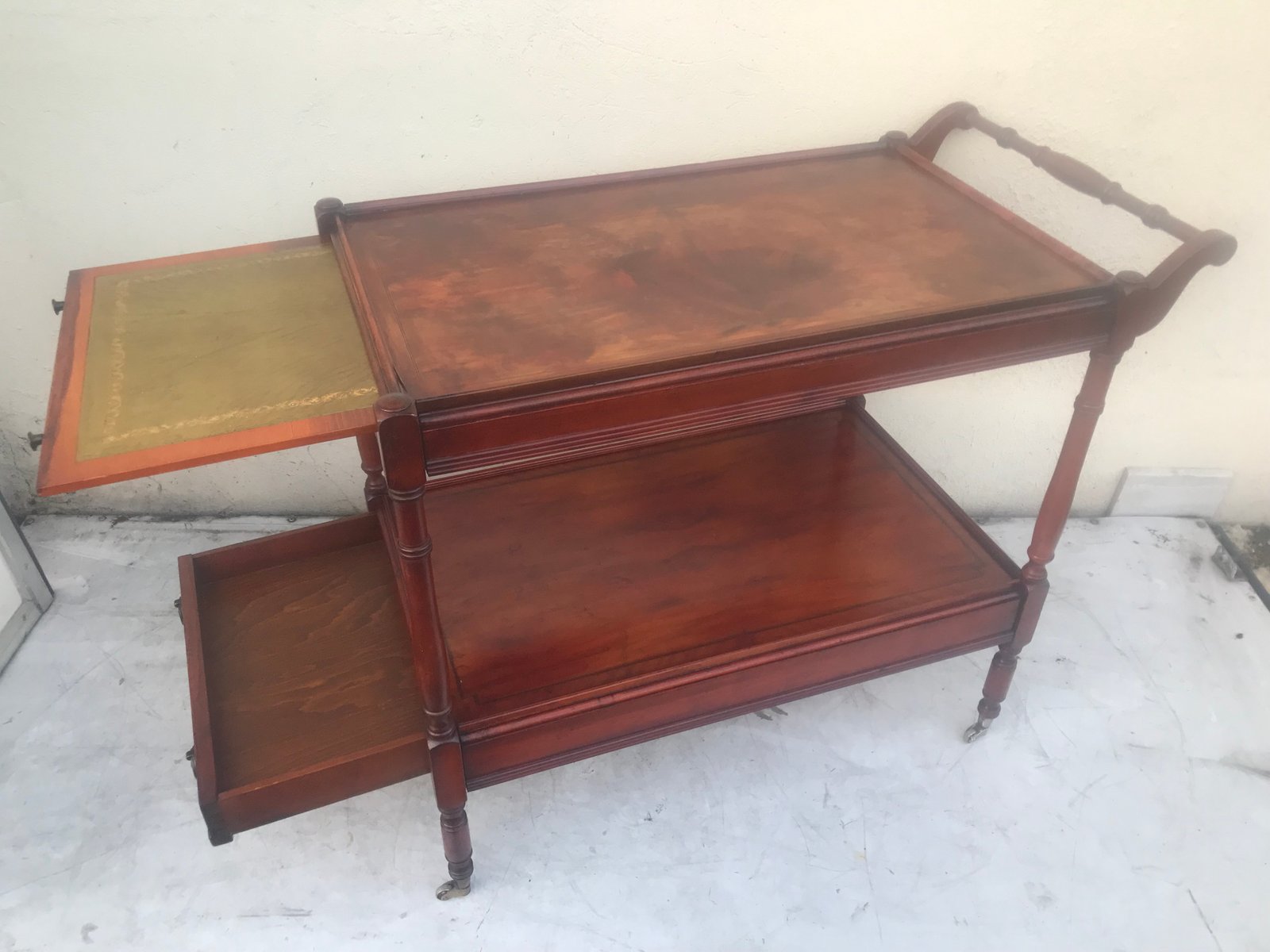 Mobile bar su ruote con intarsi, anni '50 in vendita su Pamono