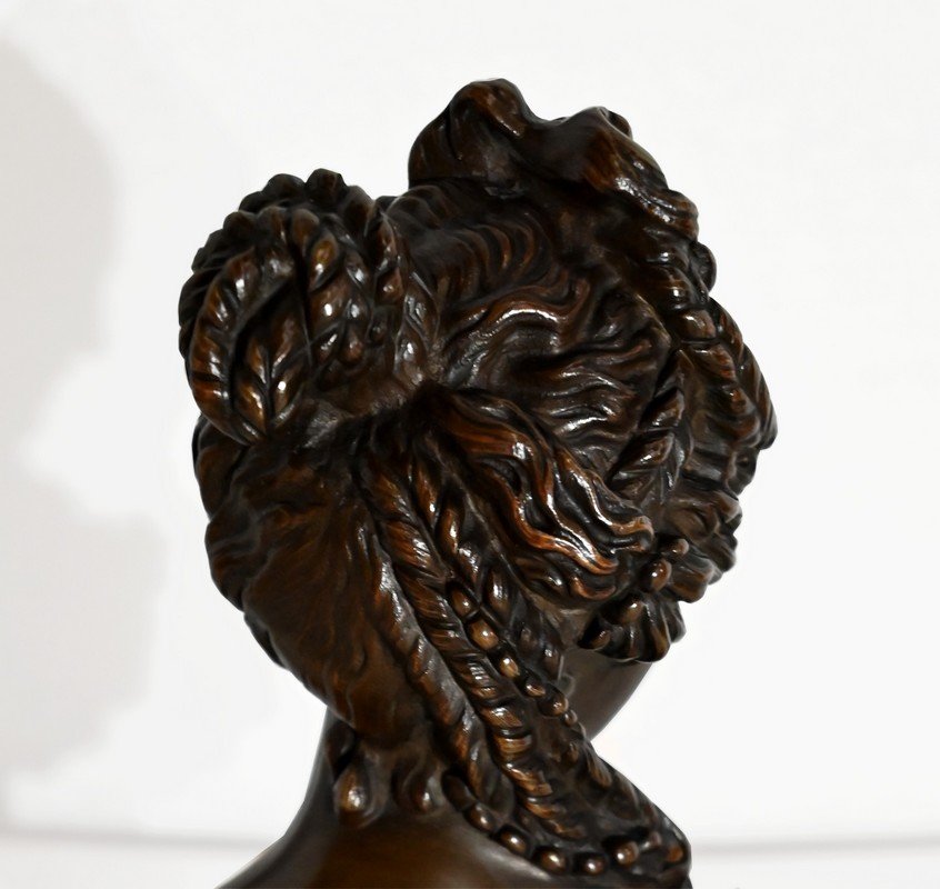 Bronze Bust of Woman, Late 1800s for sale at Pamono