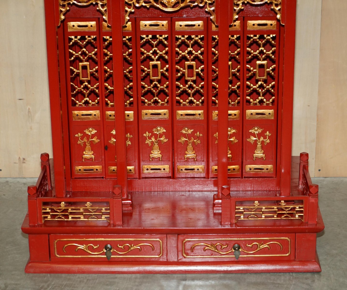 Chinese Cabinet Red Pagoda Top, 1930s for sale at Pamono