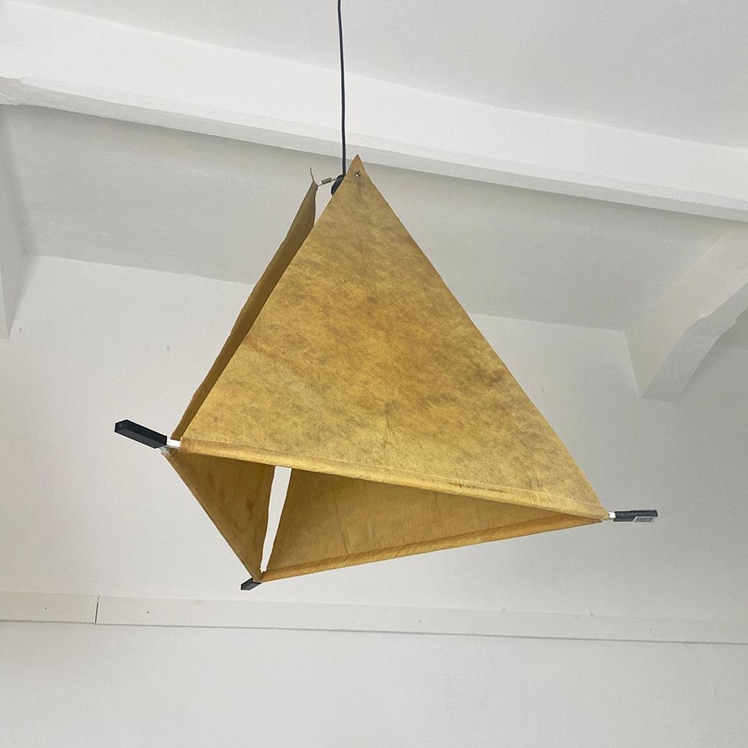 Italienischer Mid-Century Modern Pyramid Metall & Pergament ...