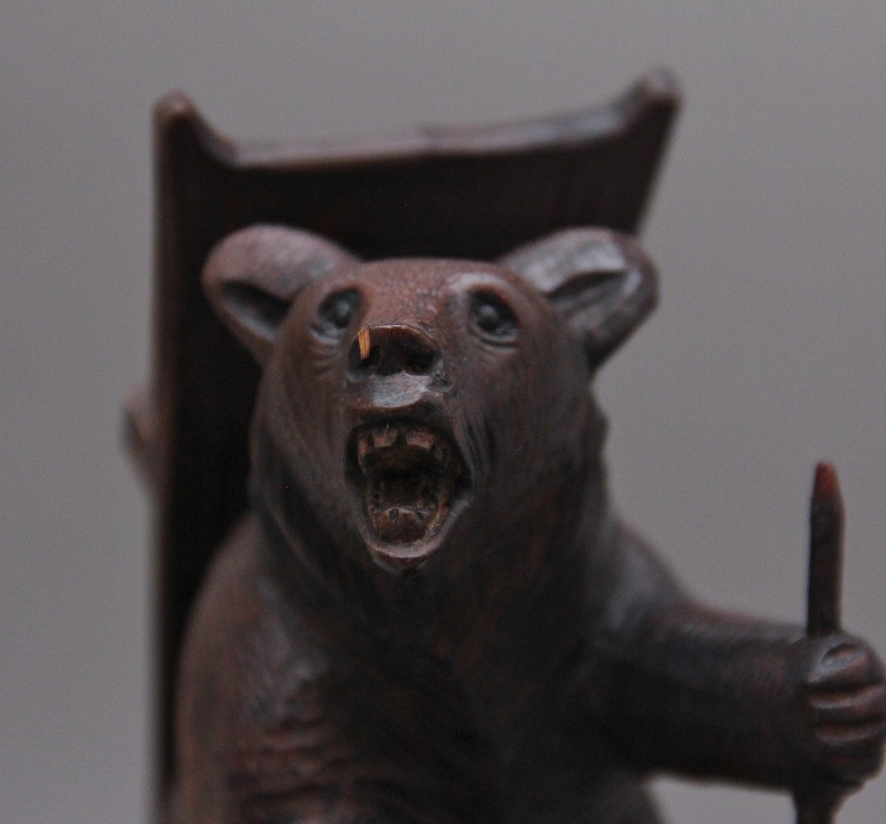 Antique Black Forest Carvings of Bears, 1880, Set of 3 for sale at Pamono