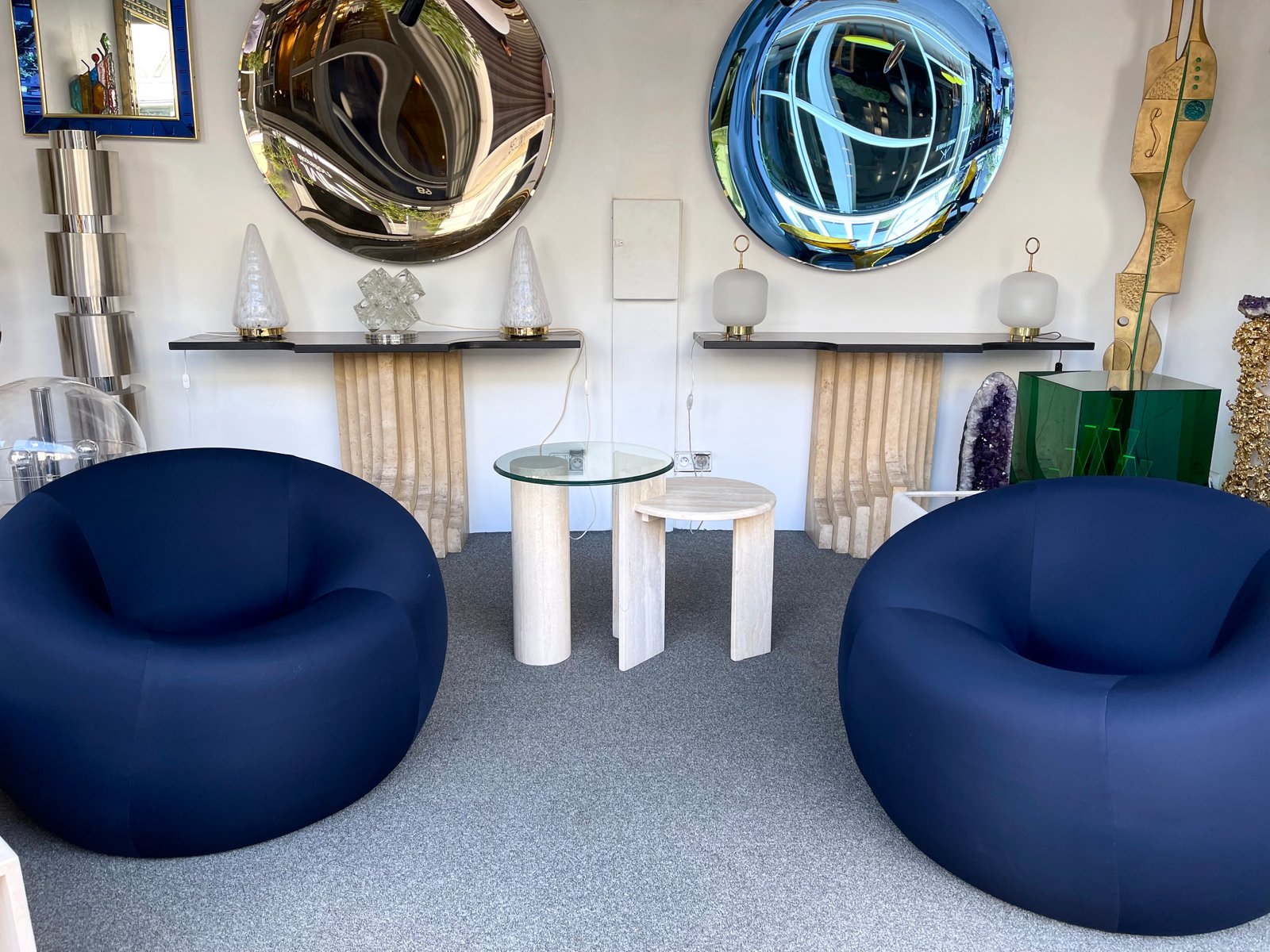 Mid-Century Modern Italian Sculpture Gueridon Table in Travertine by ...