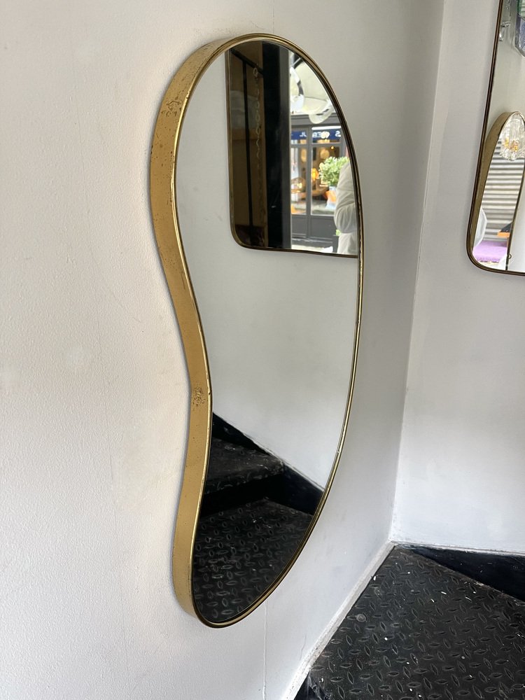 Italian Brass Free Form Bean-Shaped Mirror, 1950s for sale at Pamono