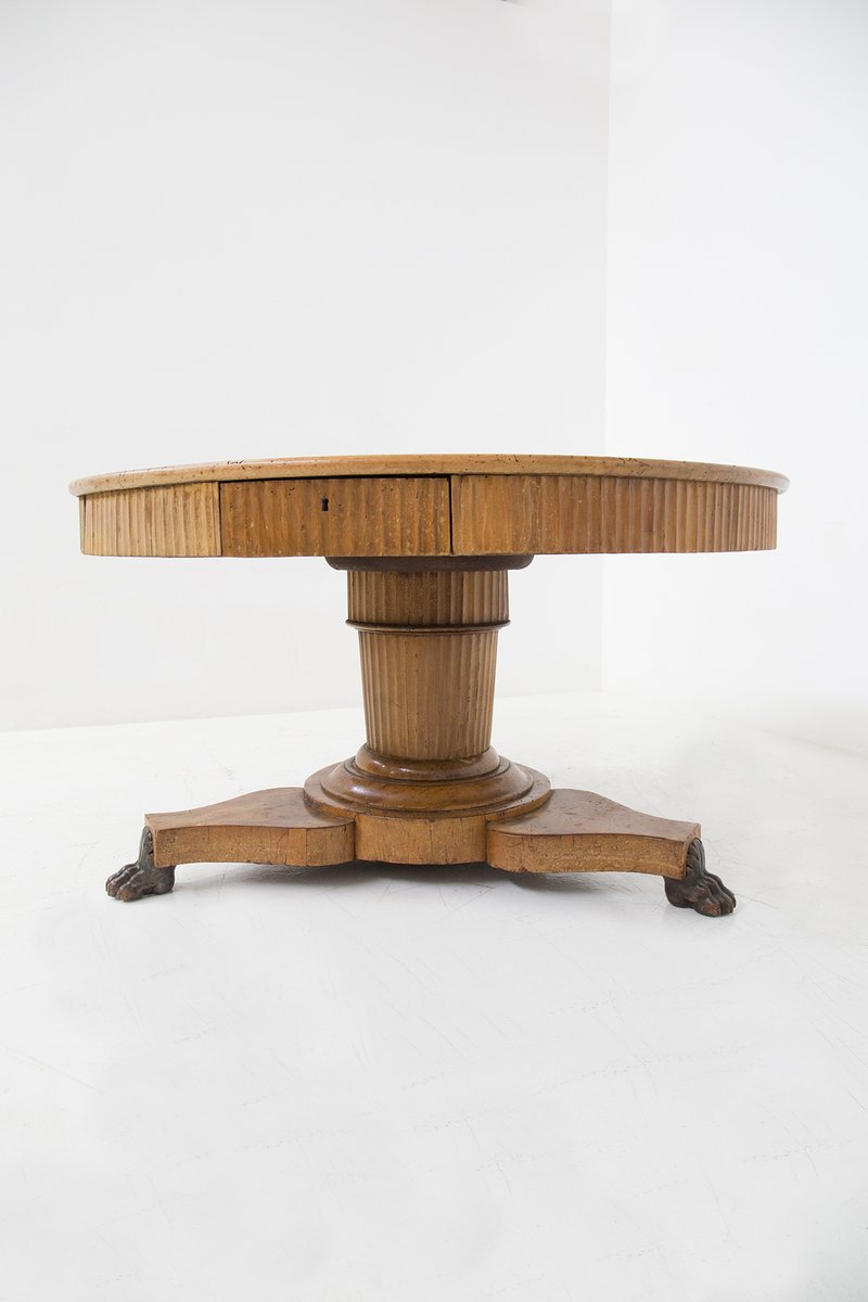 18th Century Empire Walnut Round Table for sale at Pamono